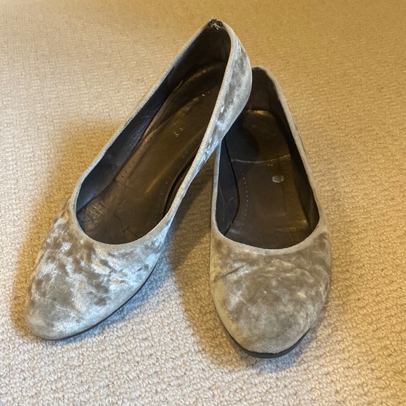 Theory | Shoes | Theory Beige Velvet Flats | Poshmark